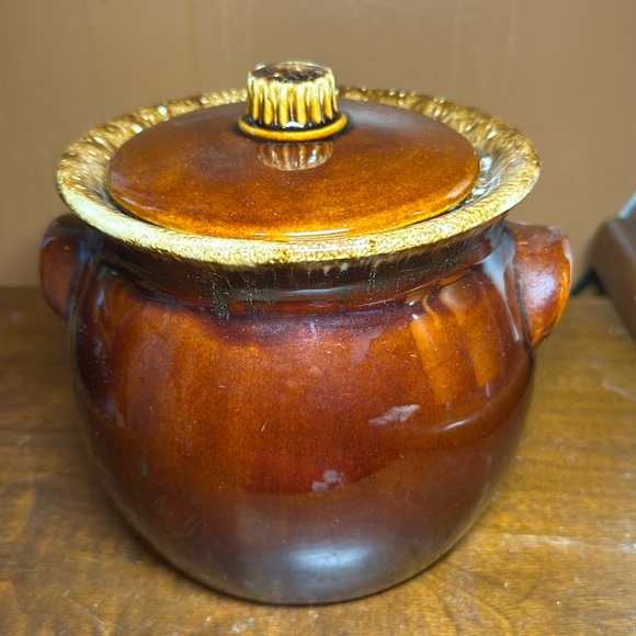 hull | Kitchen | Vintage Hull Pottery Bean Pot Usa | Poshmark